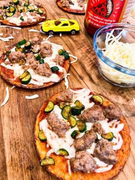 Cauliflower Crust Mini Pizzas – Domajax